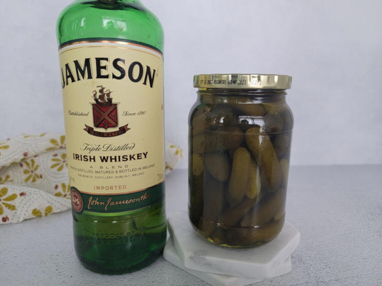 Pickleback Shot Recipe