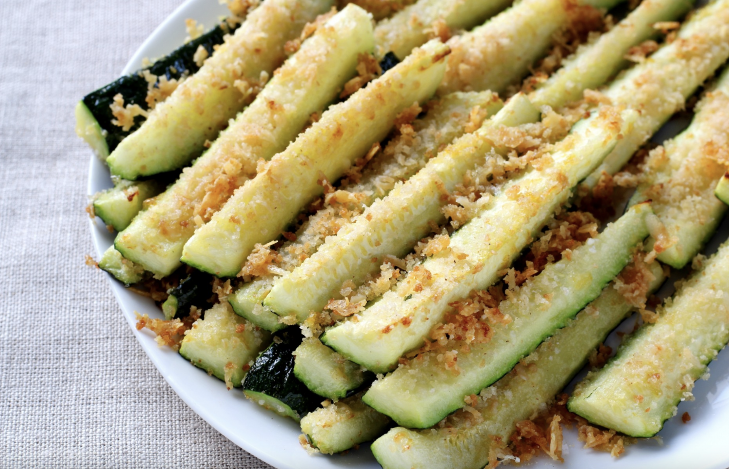 Patatine di zucchine, la ricetta semplice ed irresistibile per mangiare ...