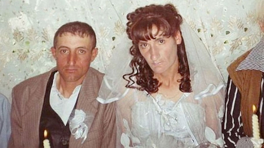 The 50 Worst Wedding Photos