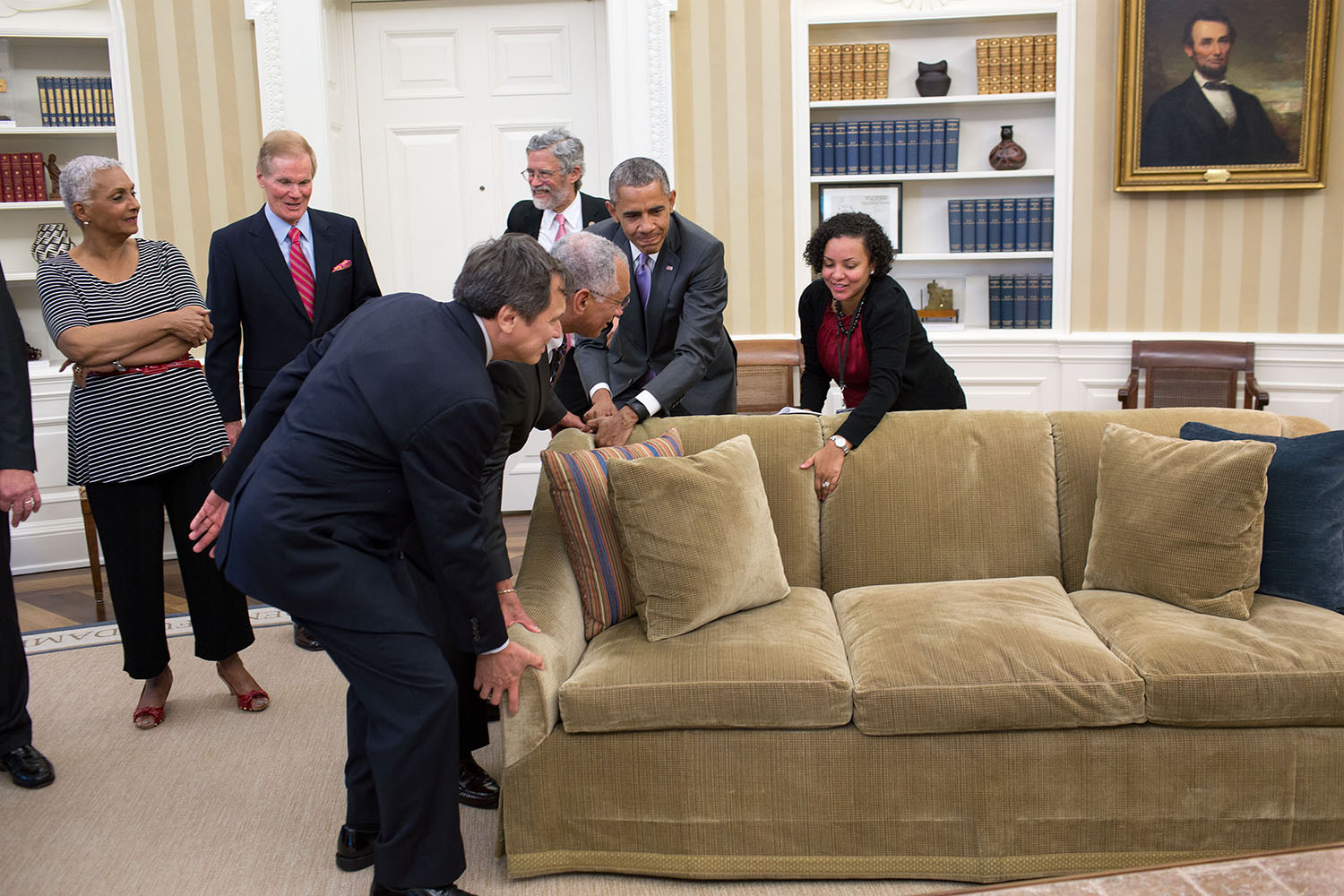 7 Crazy Facts About Moving Into the White House