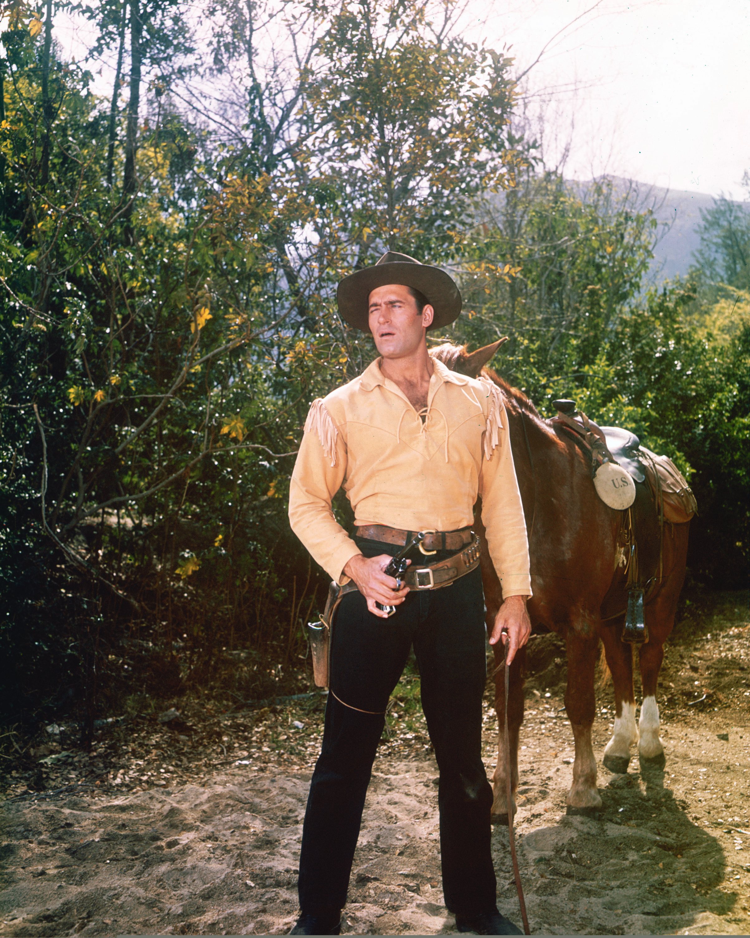 Clint Walker, who starred as TV cowboy ‘Cheyenne,’ dead at 90