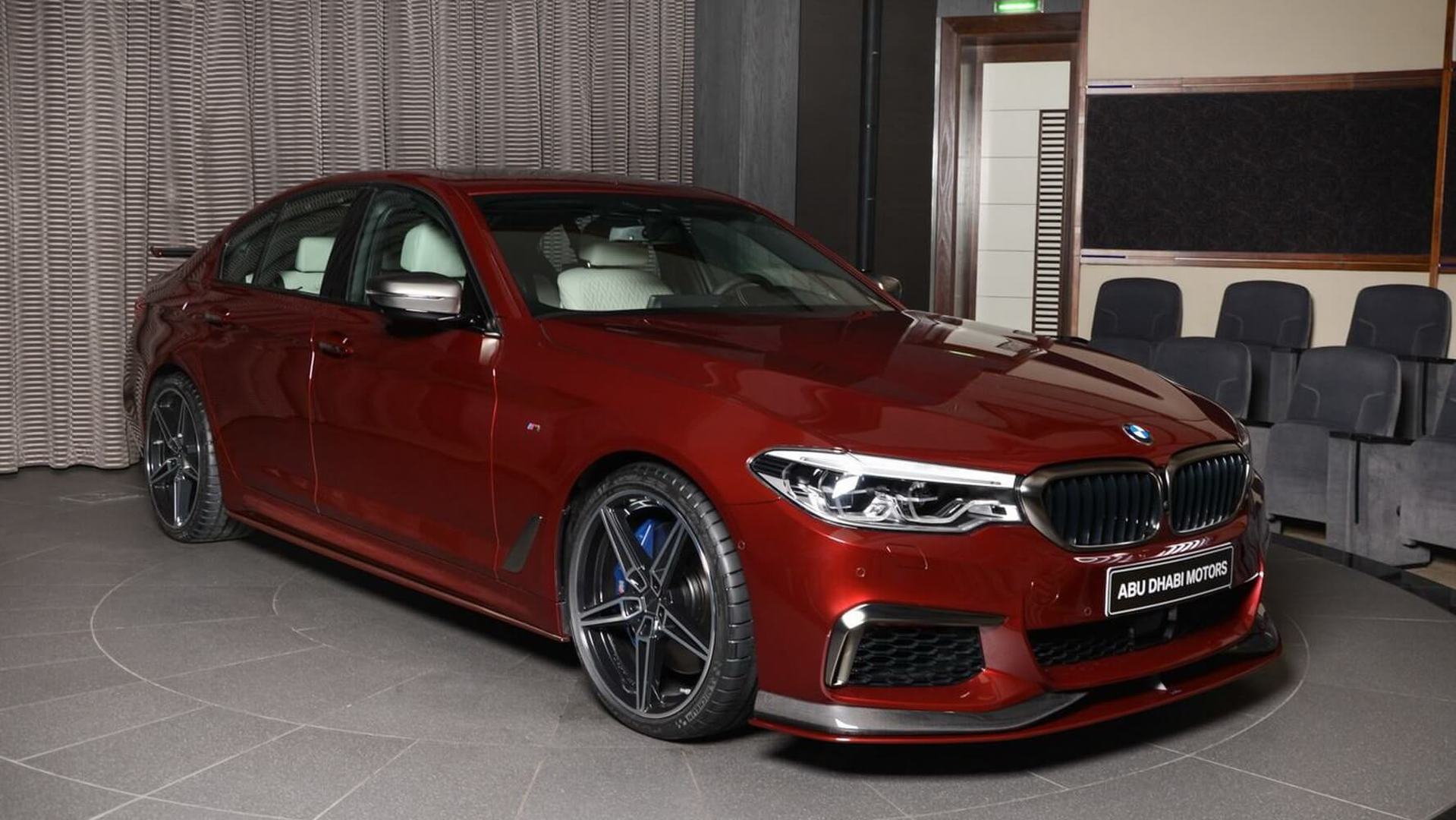 BMW M550i Aventurine Red Has An Eye-Catching Spec
