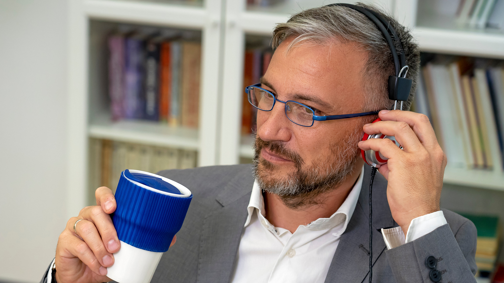 27 Most Lucrative Side Gigs for People Over 50