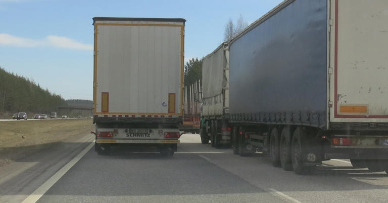 Lapsi menehtyi bussin alle Turussa
