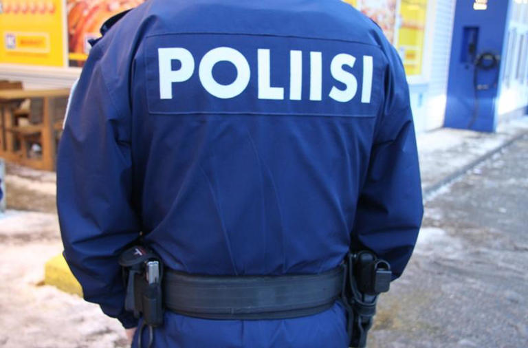 Lapsi menehtyi bussin alle Turussa