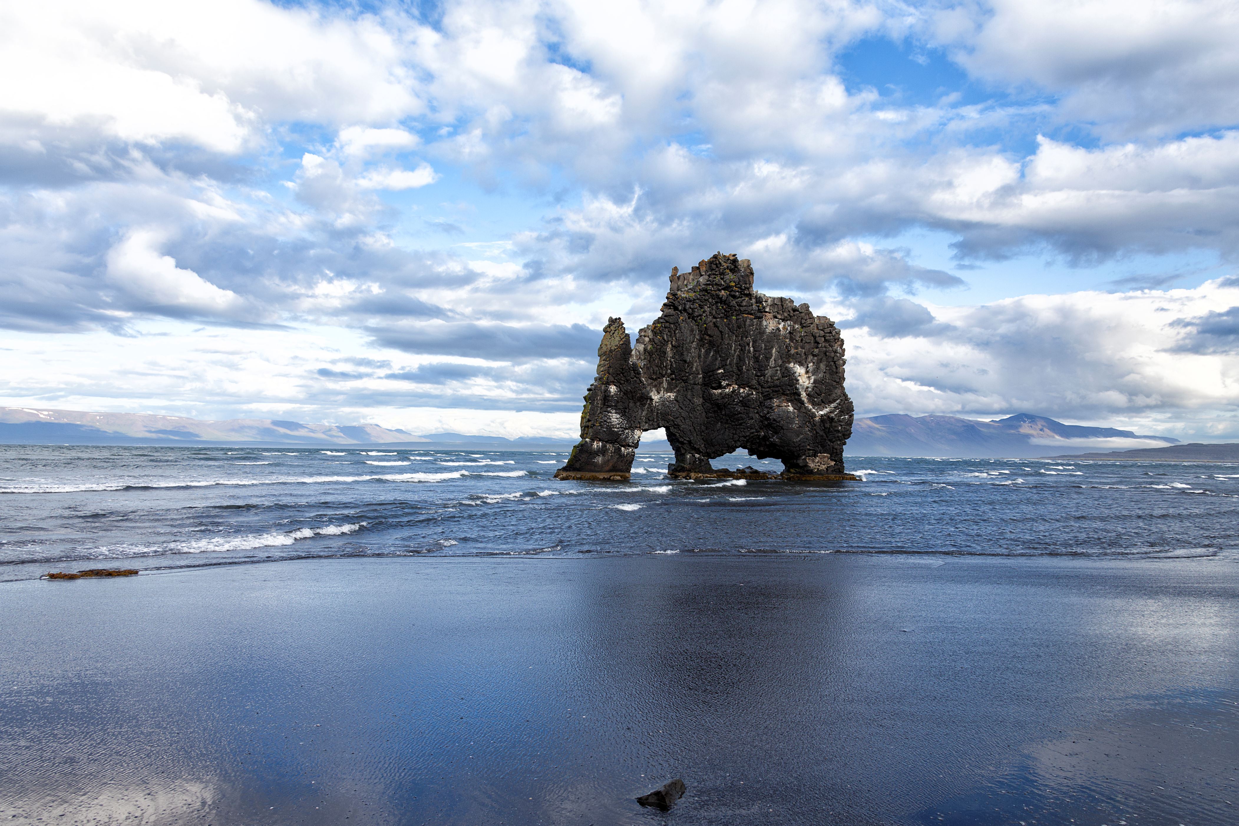 Incredible rock formations in the world