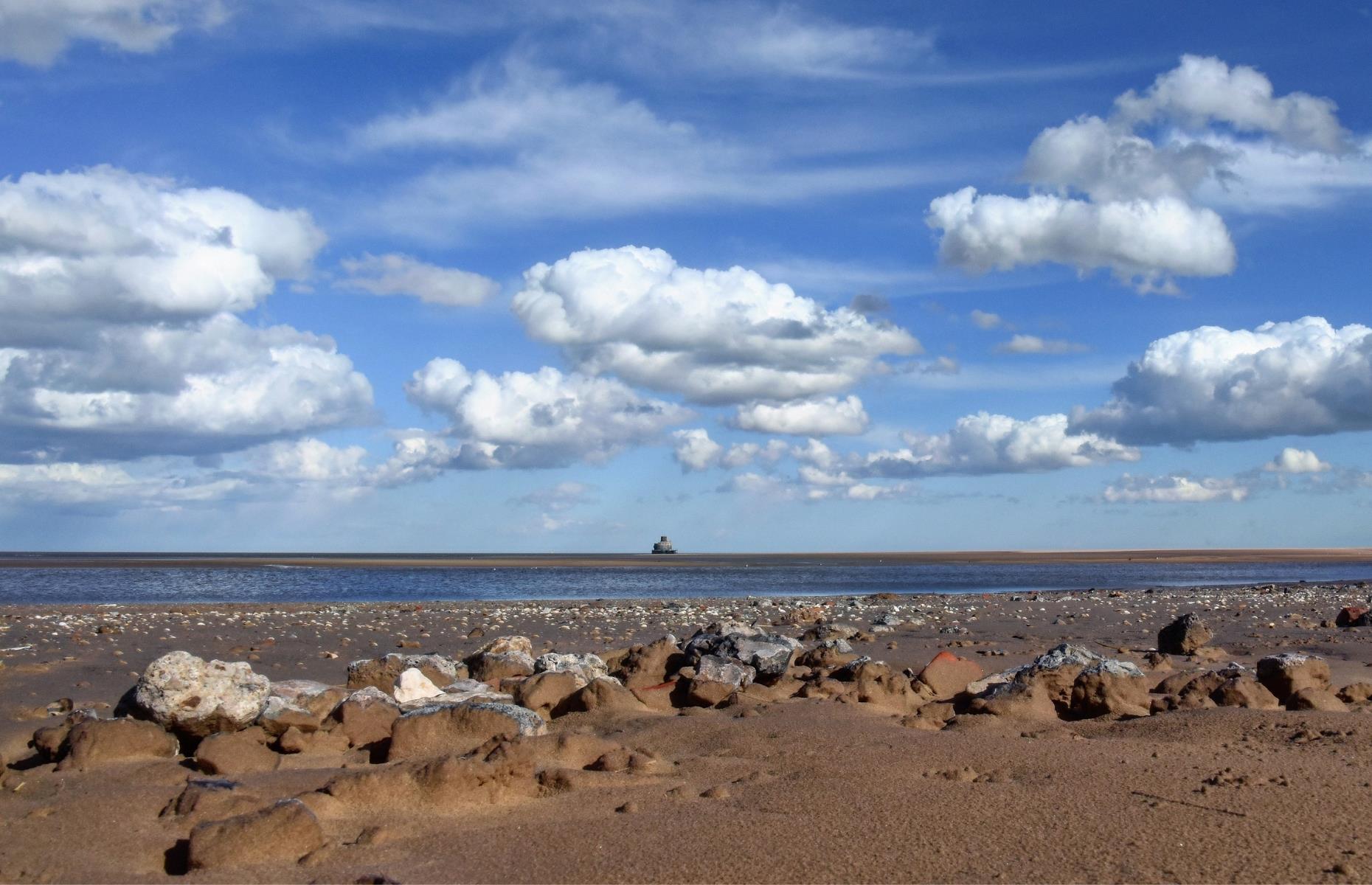 10 of the world's strongest disaster-proof homes