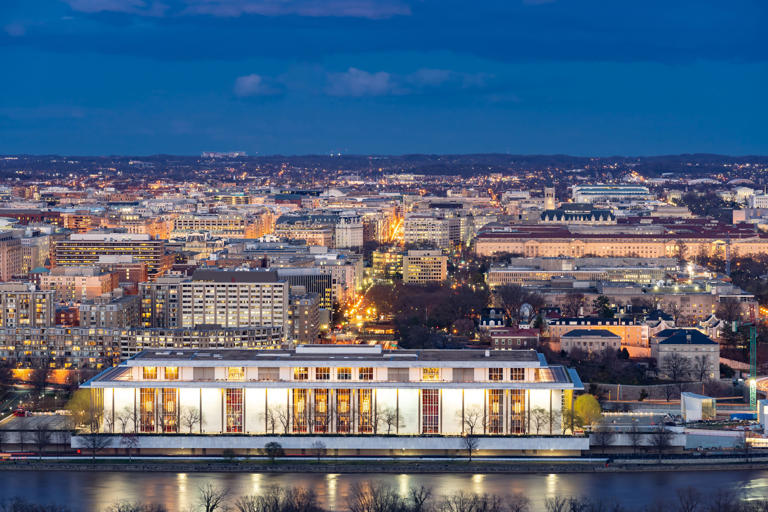 Small-scale sphere venue planned for National Harbor