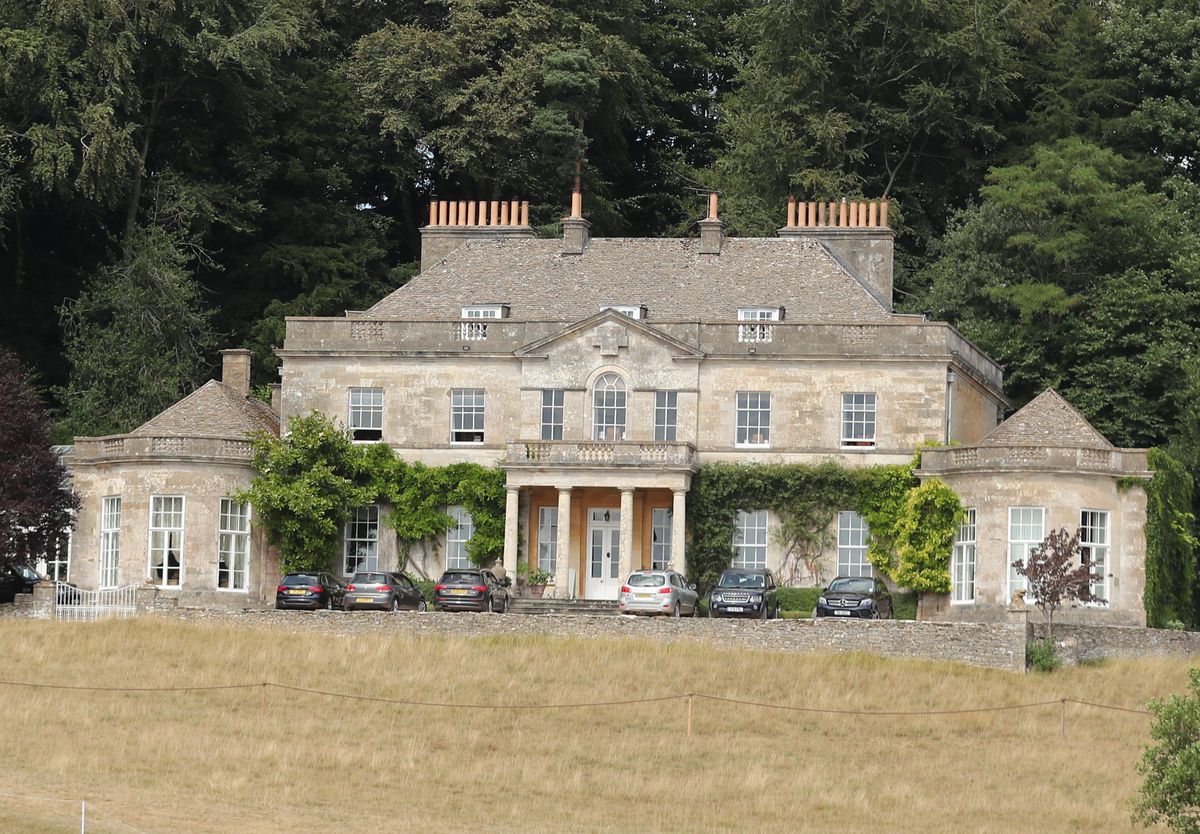 A Look at the 30 Homes Owned by the British Royal Family