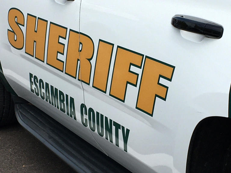 ECSO: Deputy shoots armed man while investigating gunshots near 850 ...