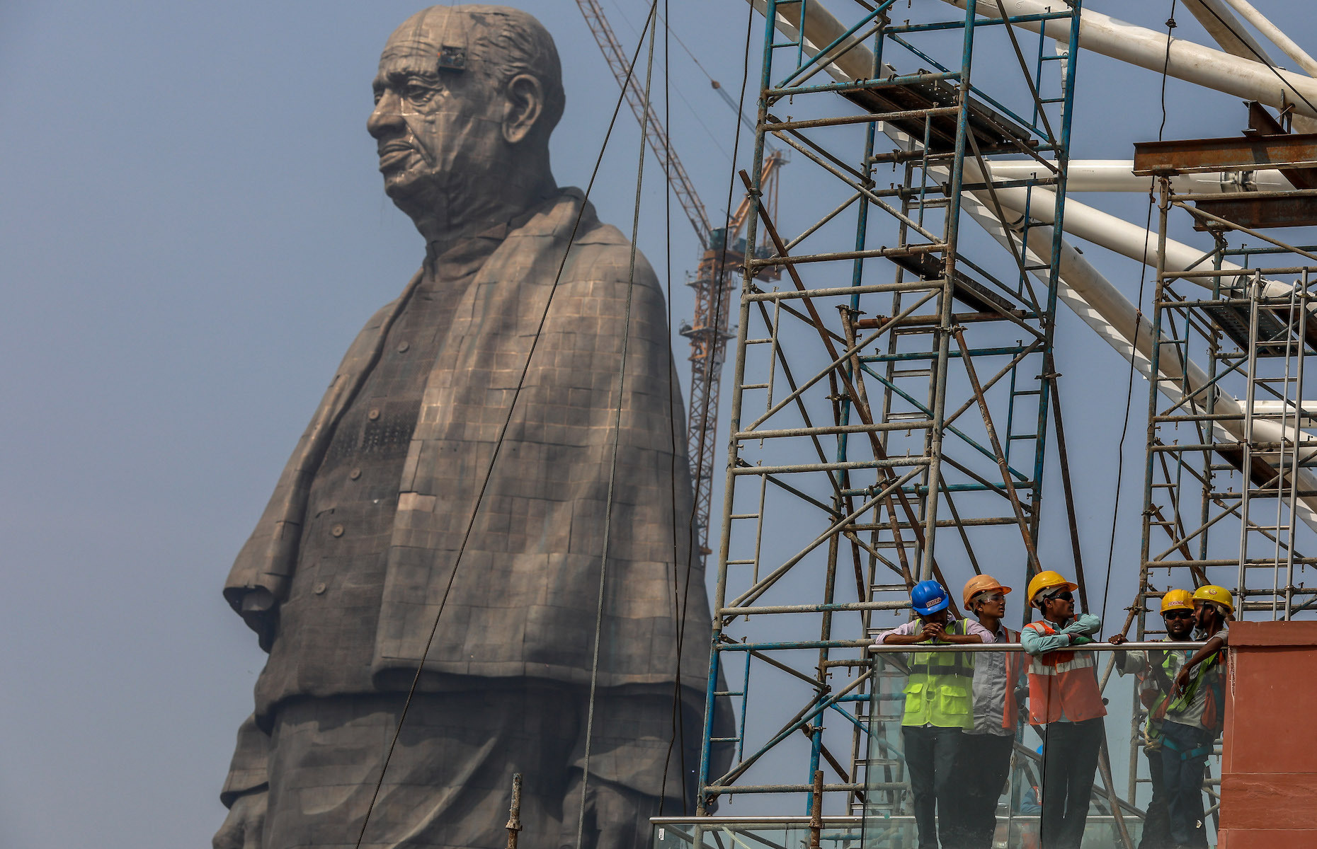 Historical photos of famous monuments under construction