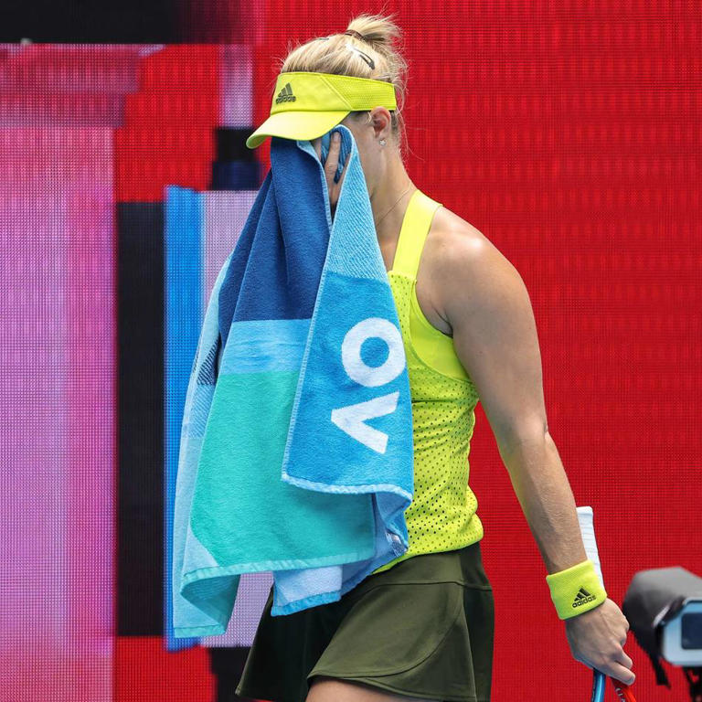 Haarscharf an Disqualifikation vorbei – Djokovic entschuldigt sich für ...