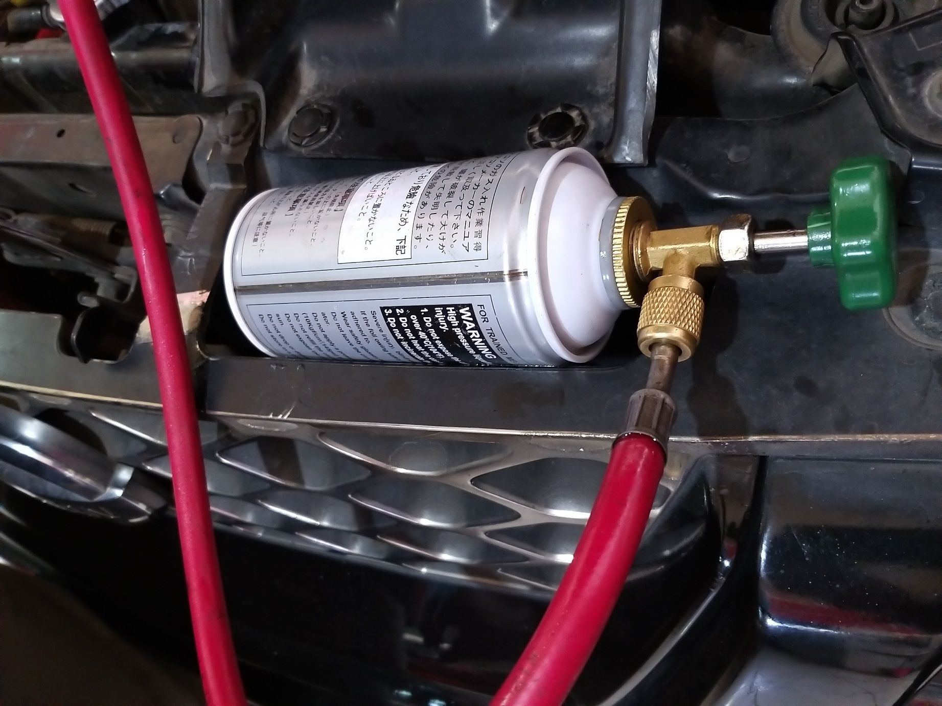Lagi Ramai Freon AC Mobil Palsu, Ngerusaknya Bikin Dompet Kering!