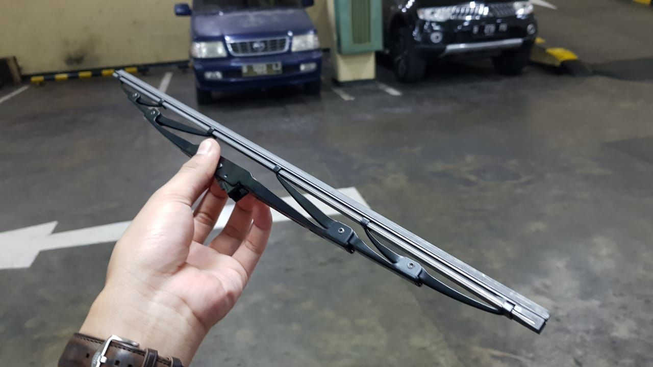 Jangan abai, ini 3 ciri wiper mobil yang sudah tak layak pakai