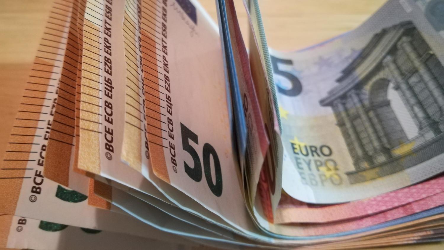 Suomalaisten velat pienenivät viime vuonna