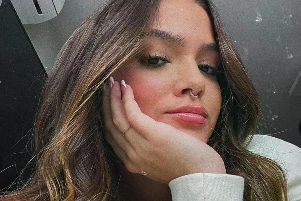 Mel Maia faz tatuagem em homenagem à novela Avenida Brasil: "O lixão ...