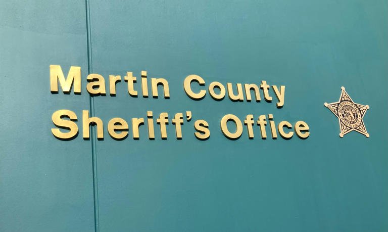 Florida man accused in bogus $20 bill incidents held on $400,000 bond