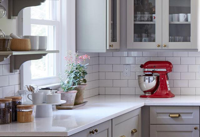 How to Create a Minimalist Kitchen—and Why You Should, According to Experts