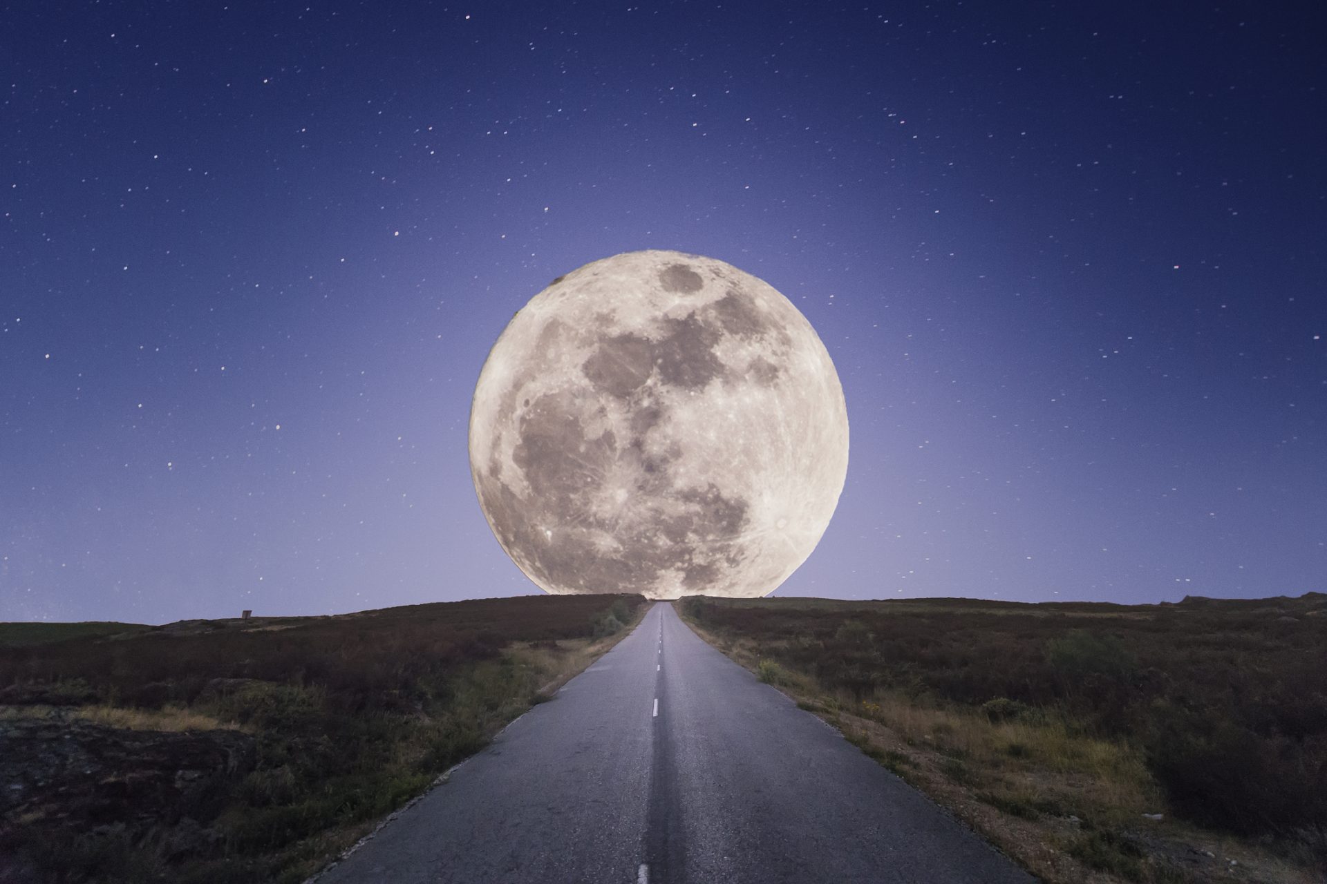 The world's superpowers could fight over the moon someday