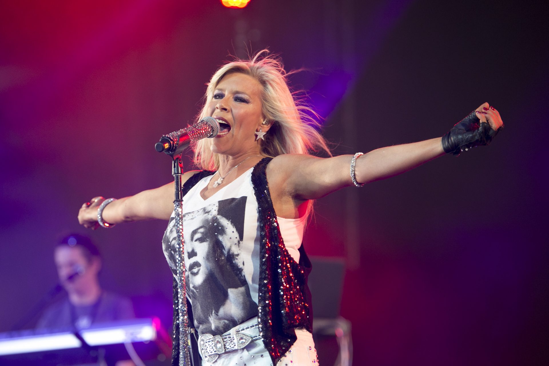 Samantha Fox, arrested in London