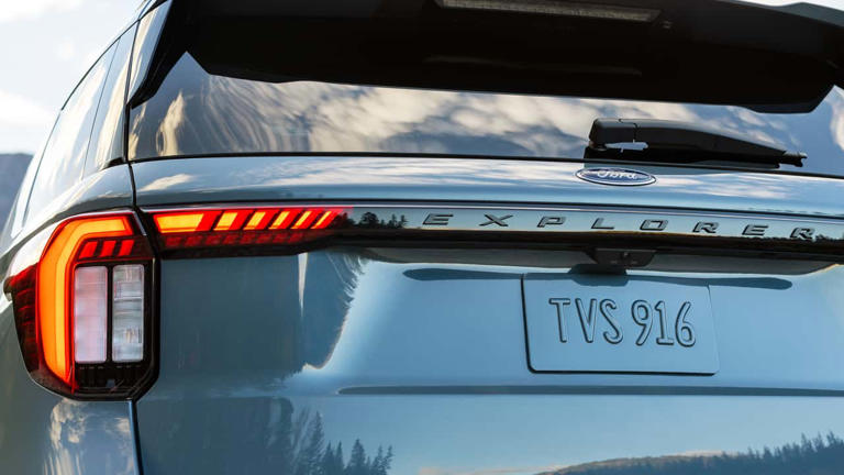 2025 Ford Explorer Gets New Looks, New Tech, $41,220 MSRP