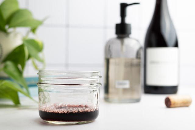 How to Make Gnat Traps: 5 Best Methods