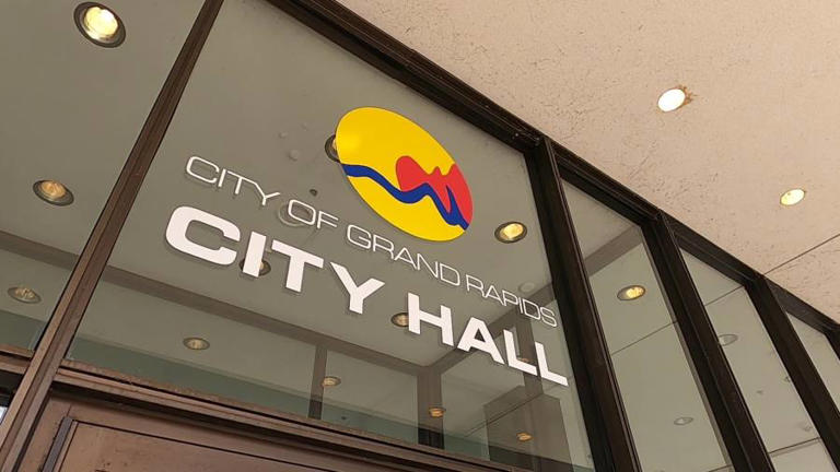 Sanctuary city letters on Grand Rapids commission agenda