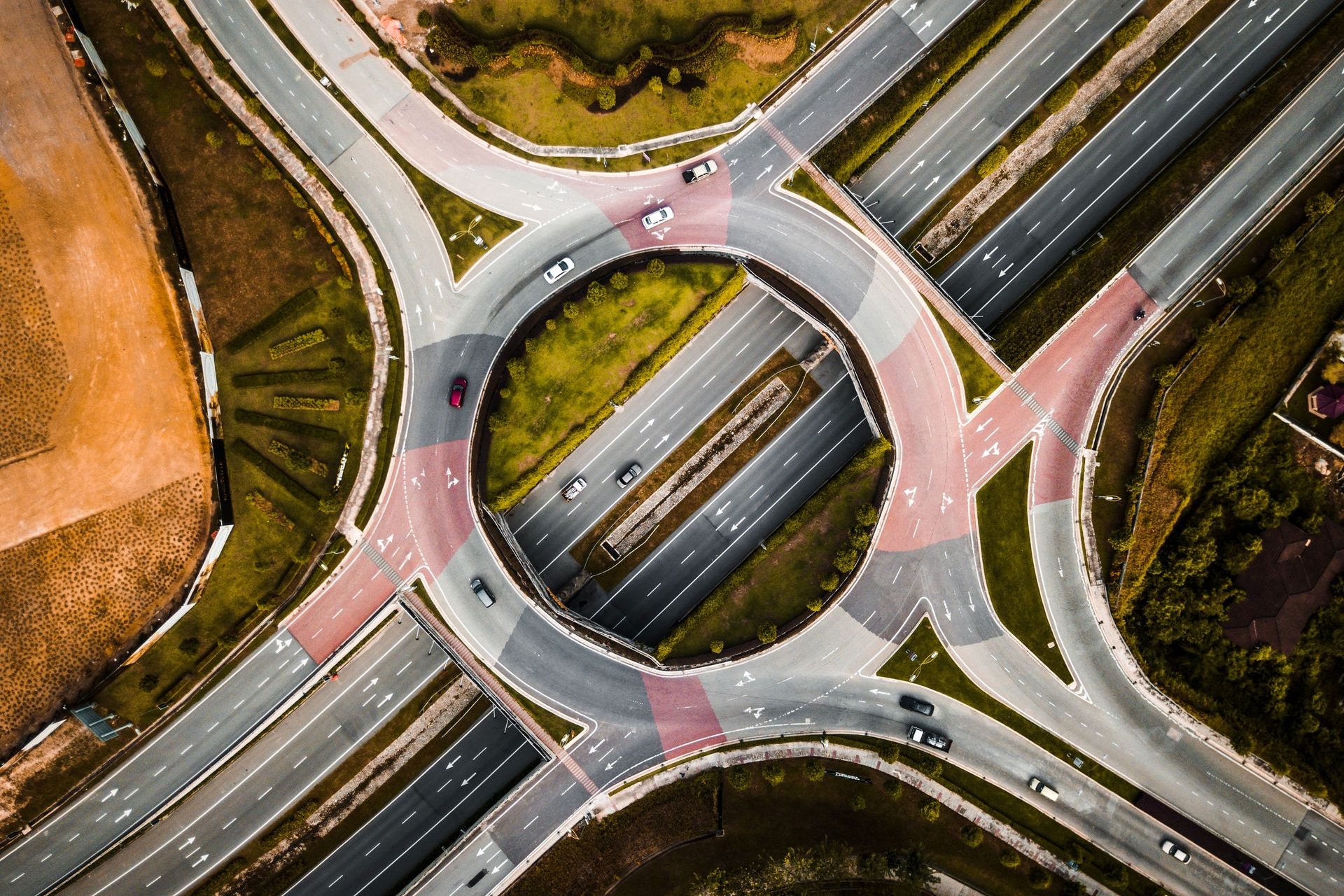 Which countries in the world have the most roundabouts?