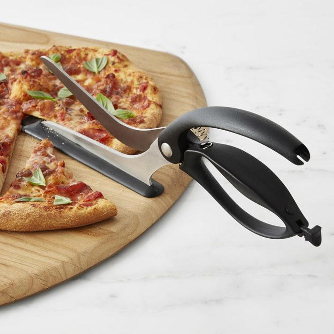 The Best Pizza Cutters for the Perfect Slice Every Time