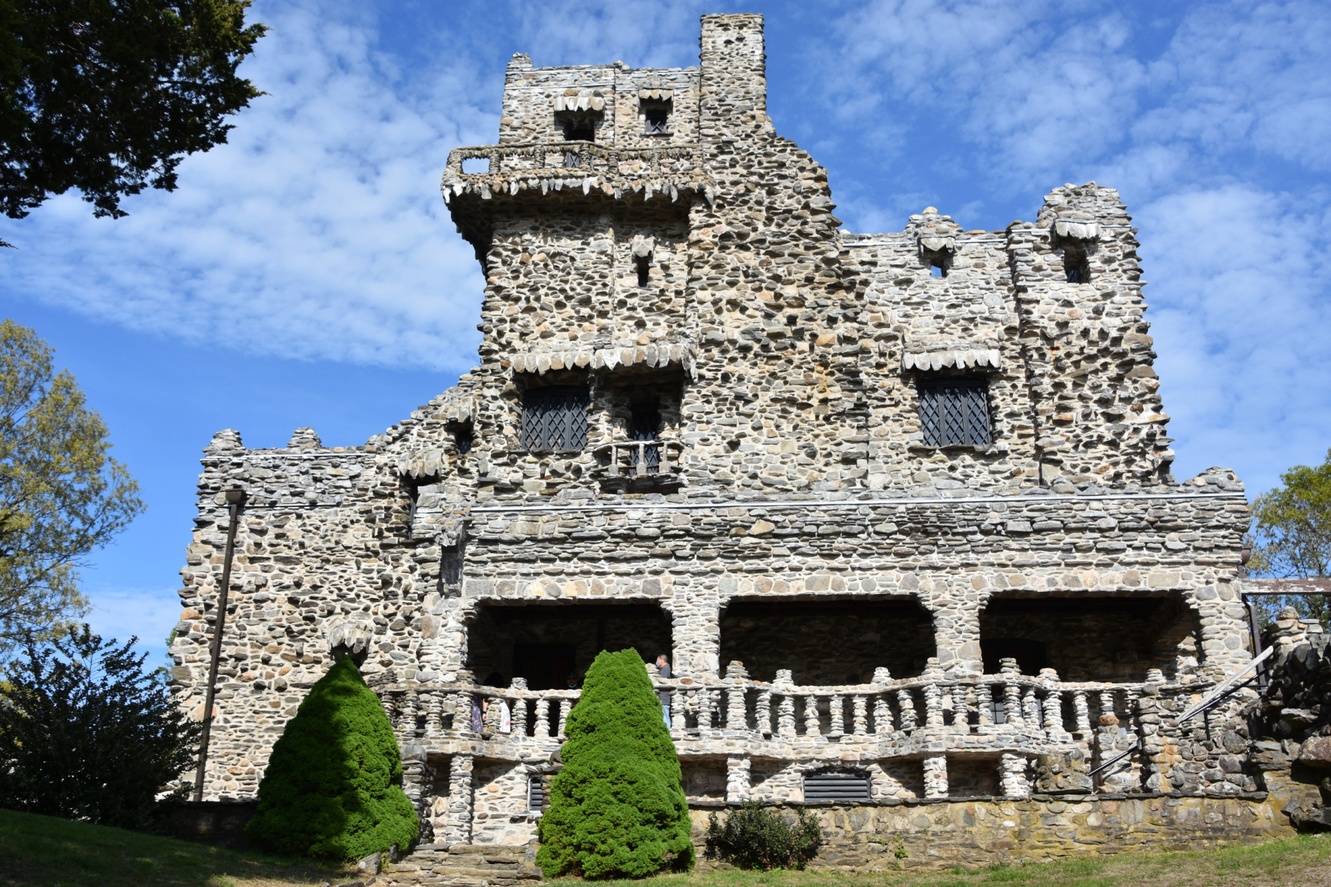 American castles and palaces you didn't know existed