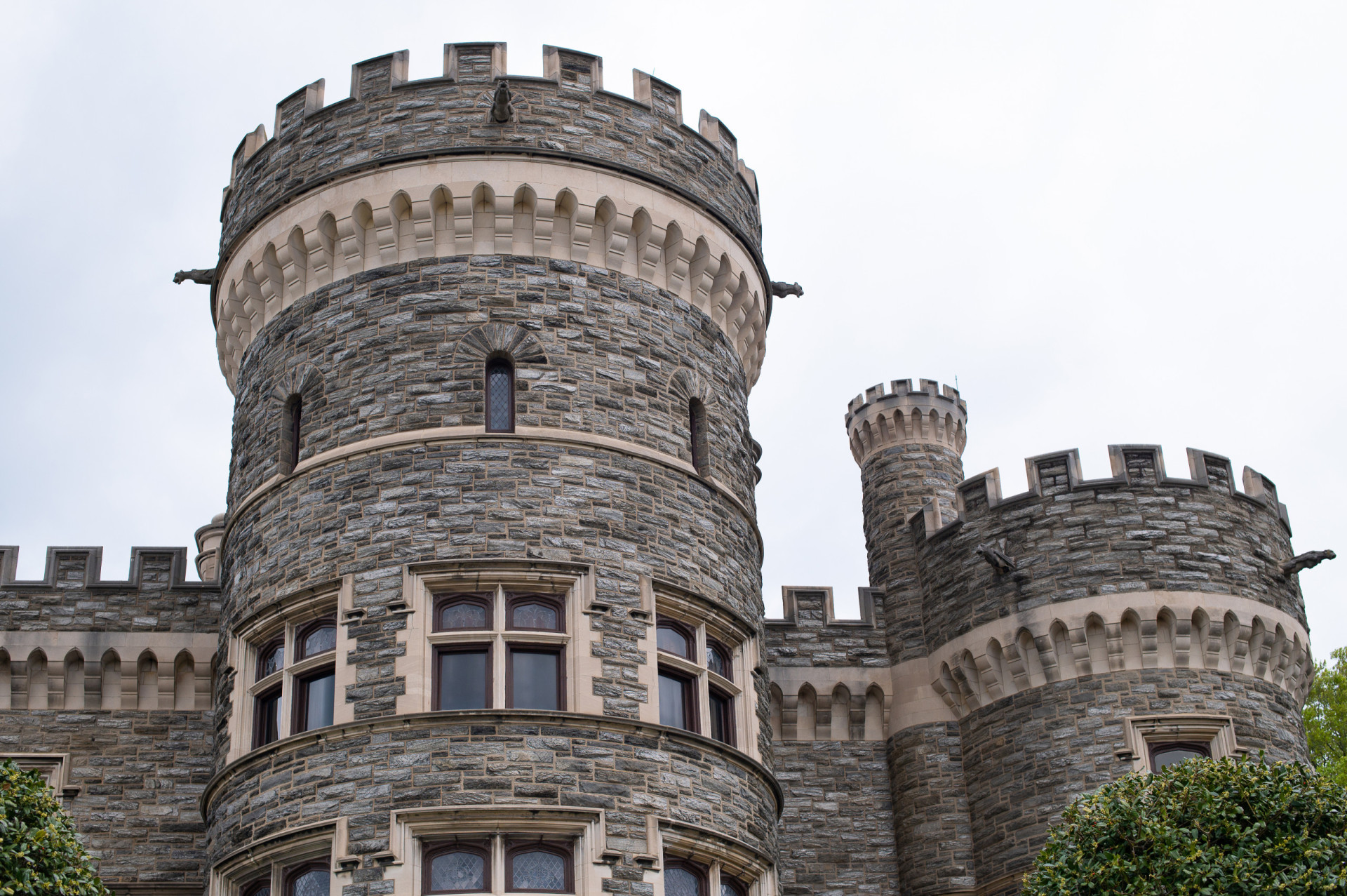 American castles and palaces you didn't know existed