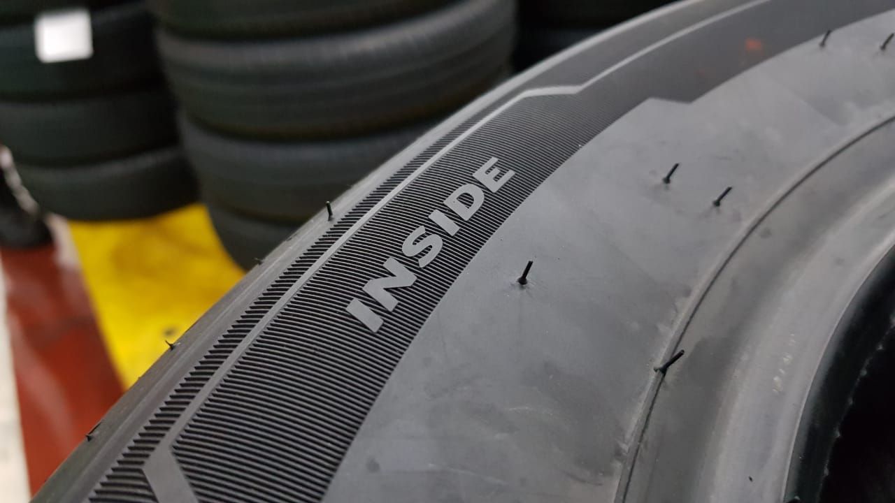 Ini Sebabnya Pasang Arah Ban Mobil Tidak Boleh Terbalik Gaes