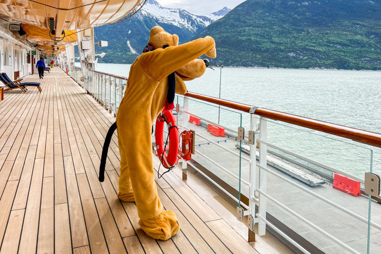 The ultimate Disney cruise packing list