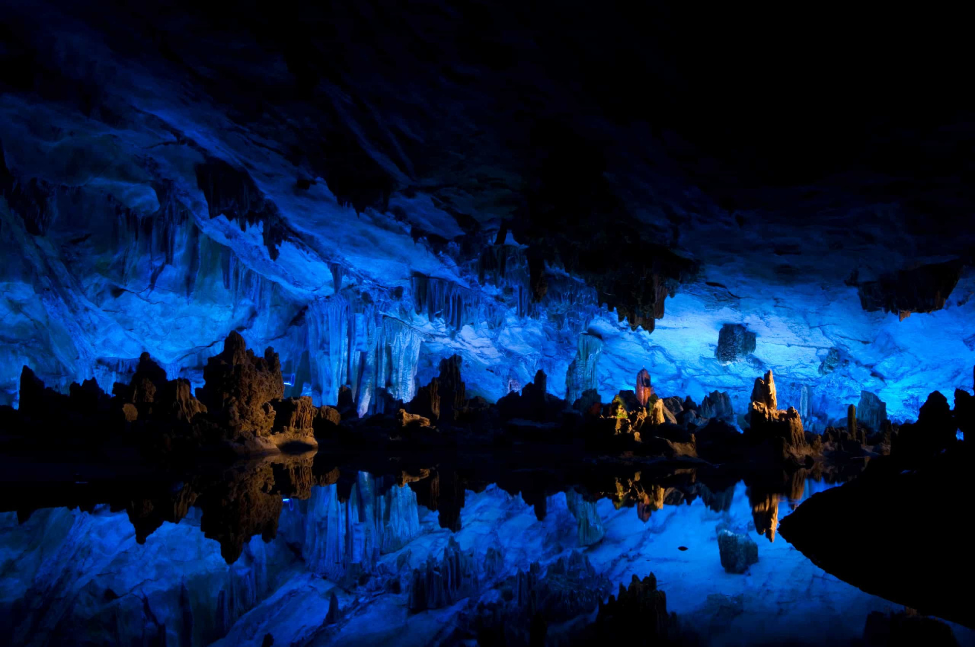 It looks like AI but it's not: these amazing geological landmarks are ...