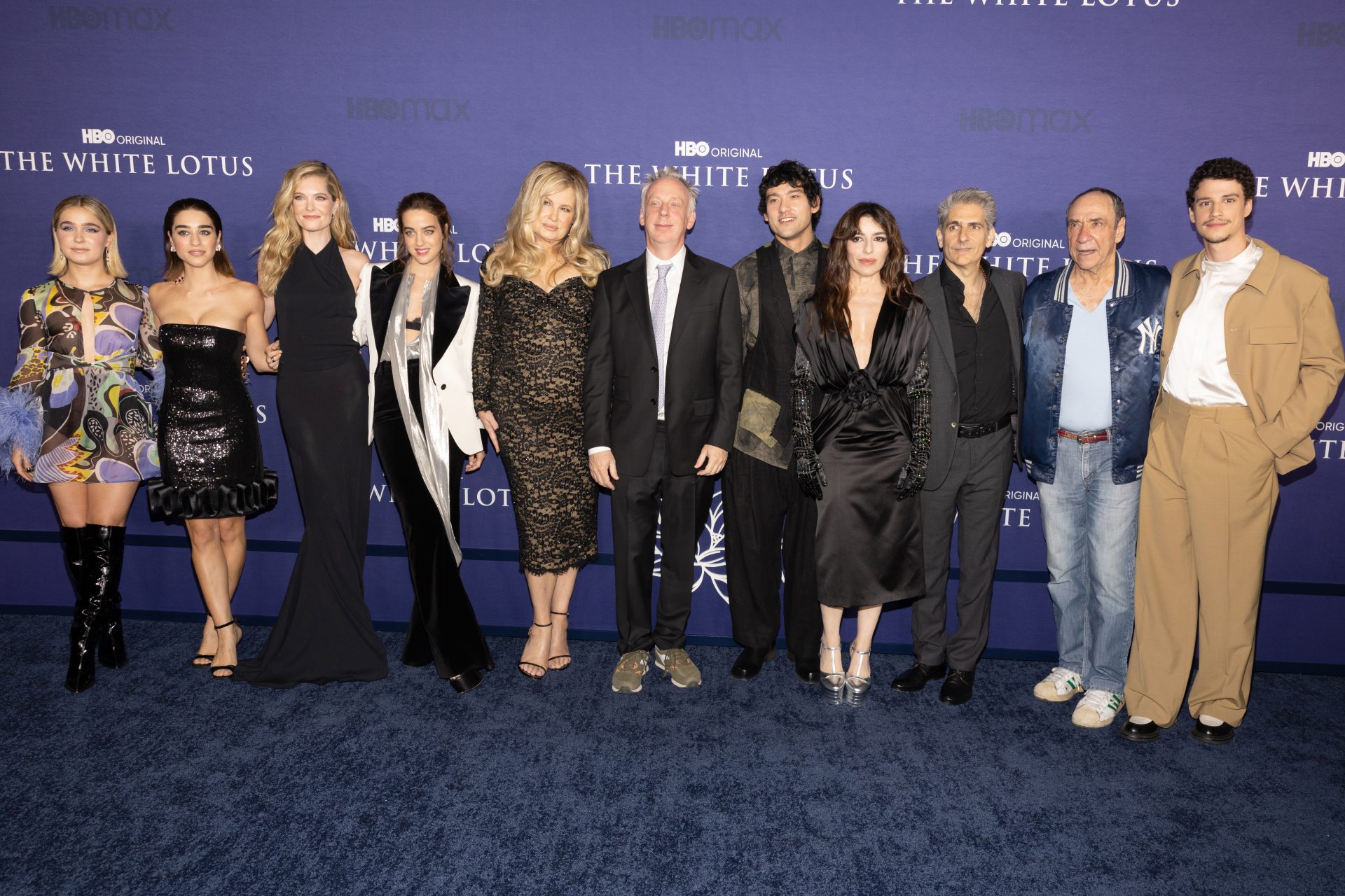 Actor de 'The White Lotus' es expulsado de la serie por su apoyo a Putin