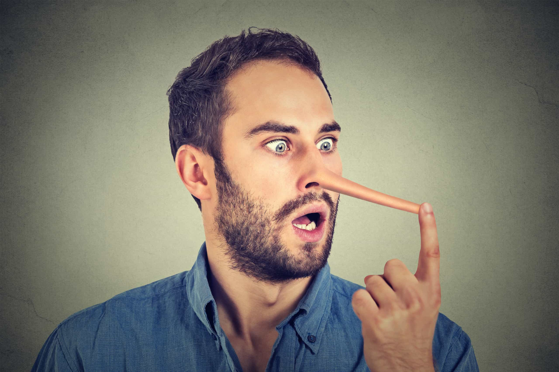 Things you should never do when online dating
