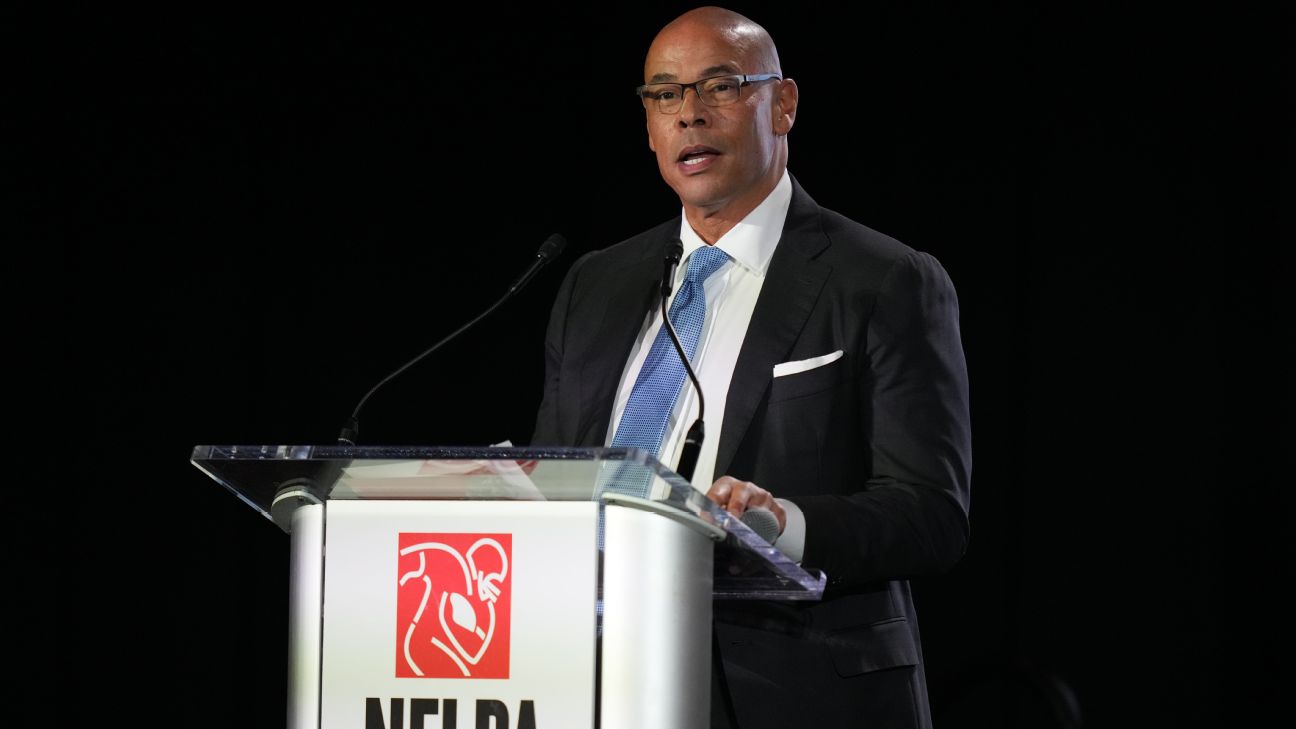 Source: NFLPA head also works for firm approved to invest in NFL