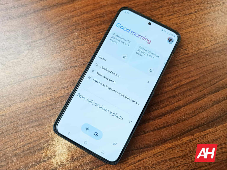 Native Audio Overviews Player Is Rolling Out to Gemini App on Android & iOS
