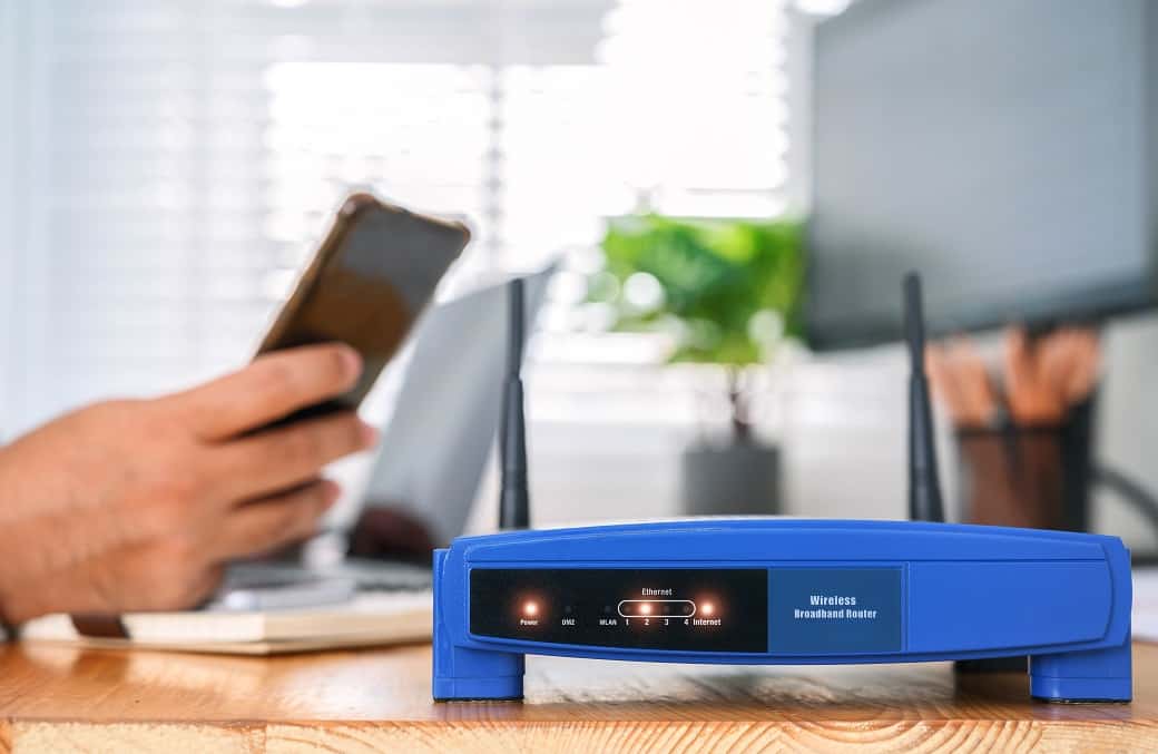 Router vs Modem – What's the Difference?