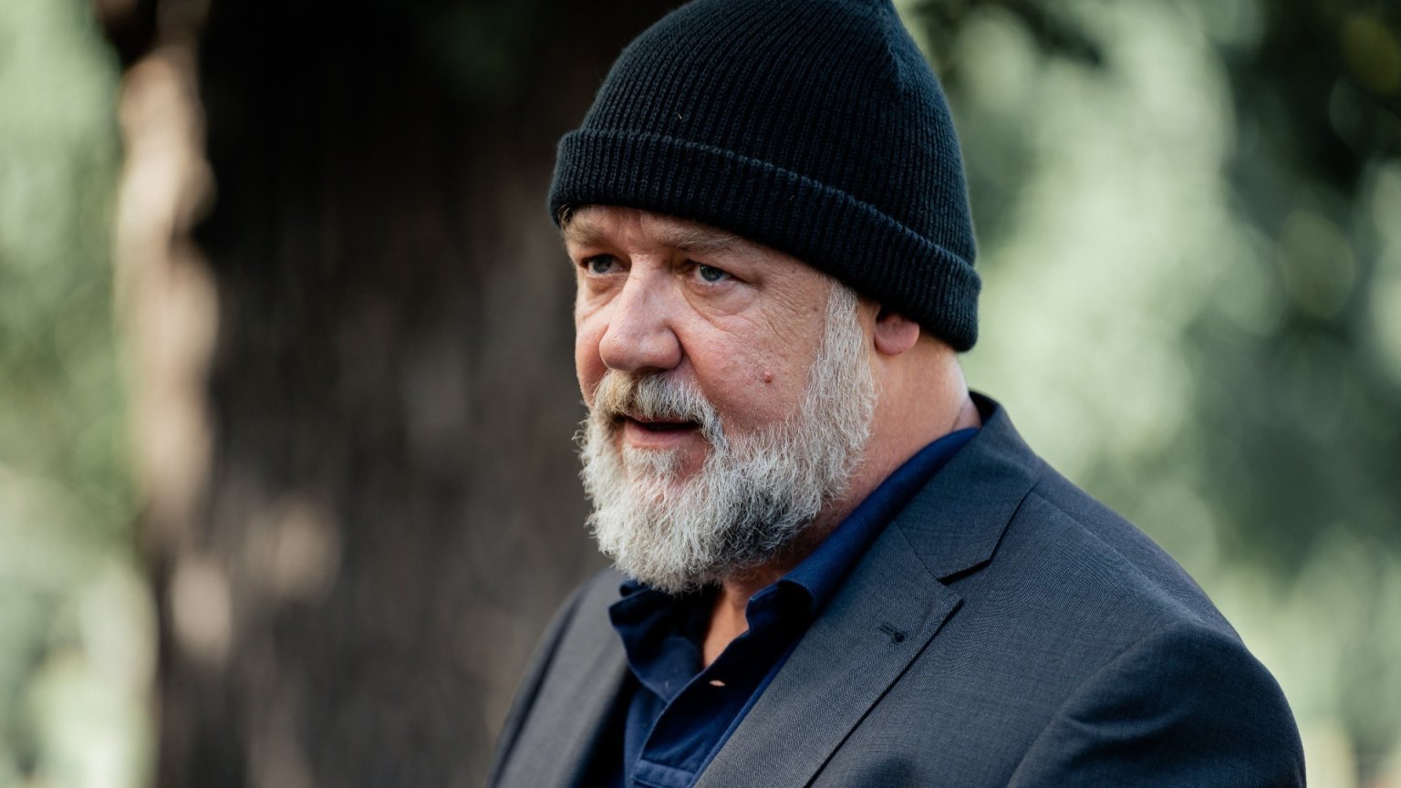 'Sleeping Dogs' trailer: Russell Crowe onderzoekt brute moord in nieuwe ...