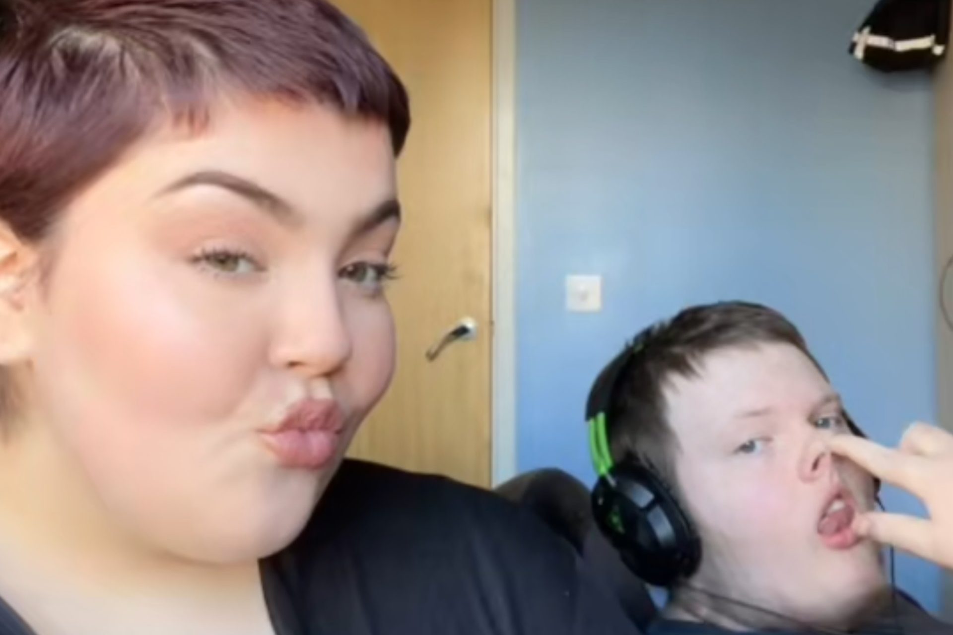 Muere a los 20 años la tiktoker Morgan Ribeiro, tras someterse a una ...