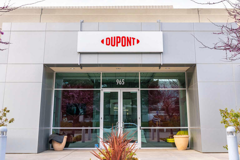 DuPont unveils 'Qnity' as name for planned electronics spin-off ...
