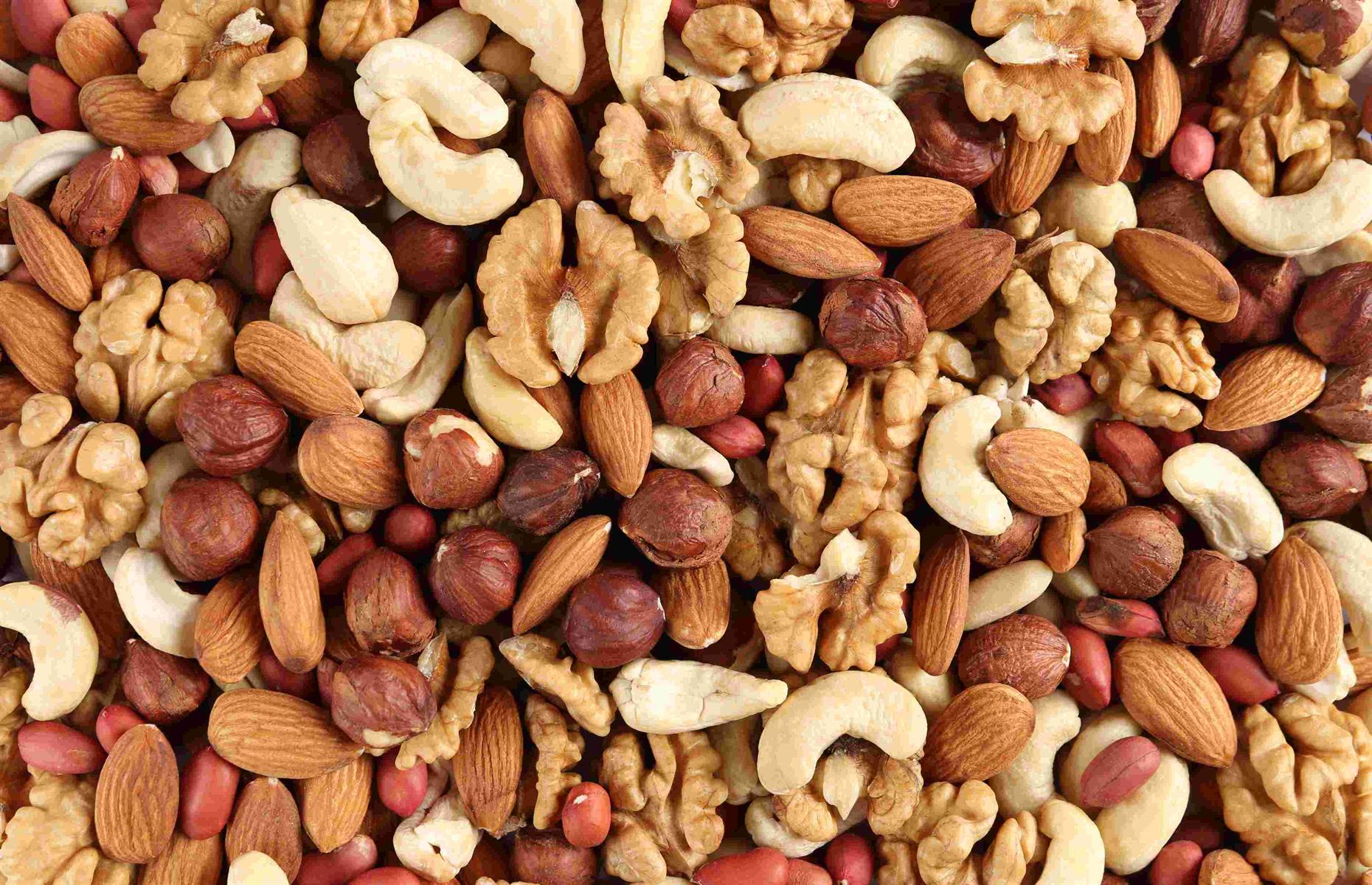 Foods linked to a longer life (and what you must avoid)