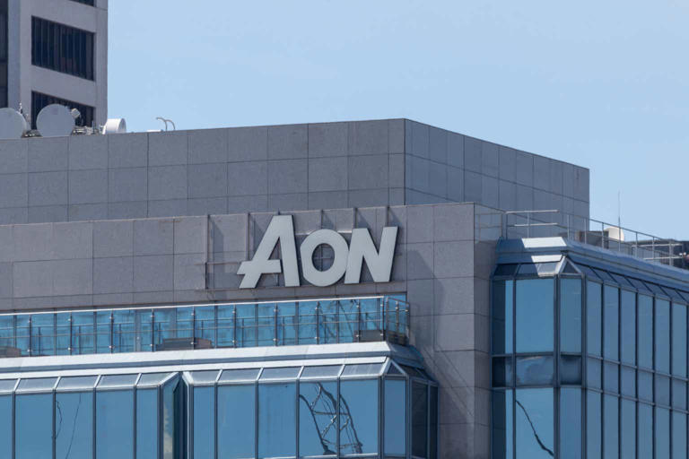 Aon Q4 earnings top consensus, extending beat streak to three quarters