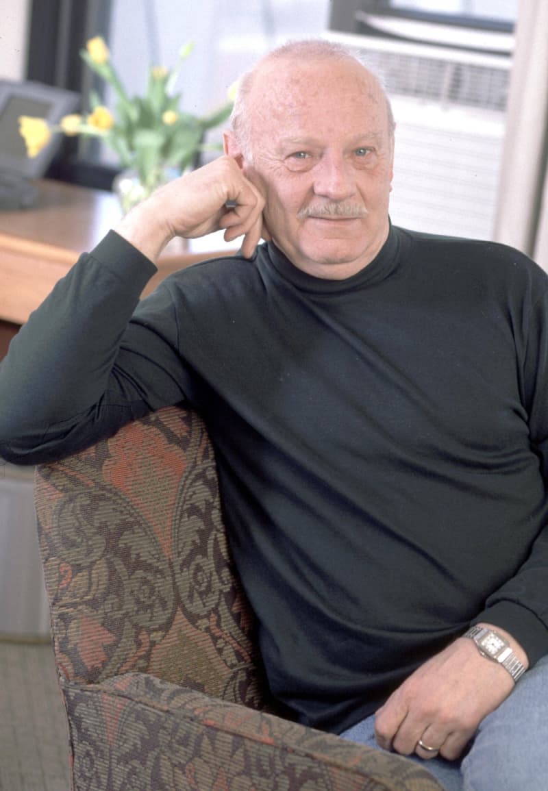 Larry Linville: A Closer Look at His Five Marriages