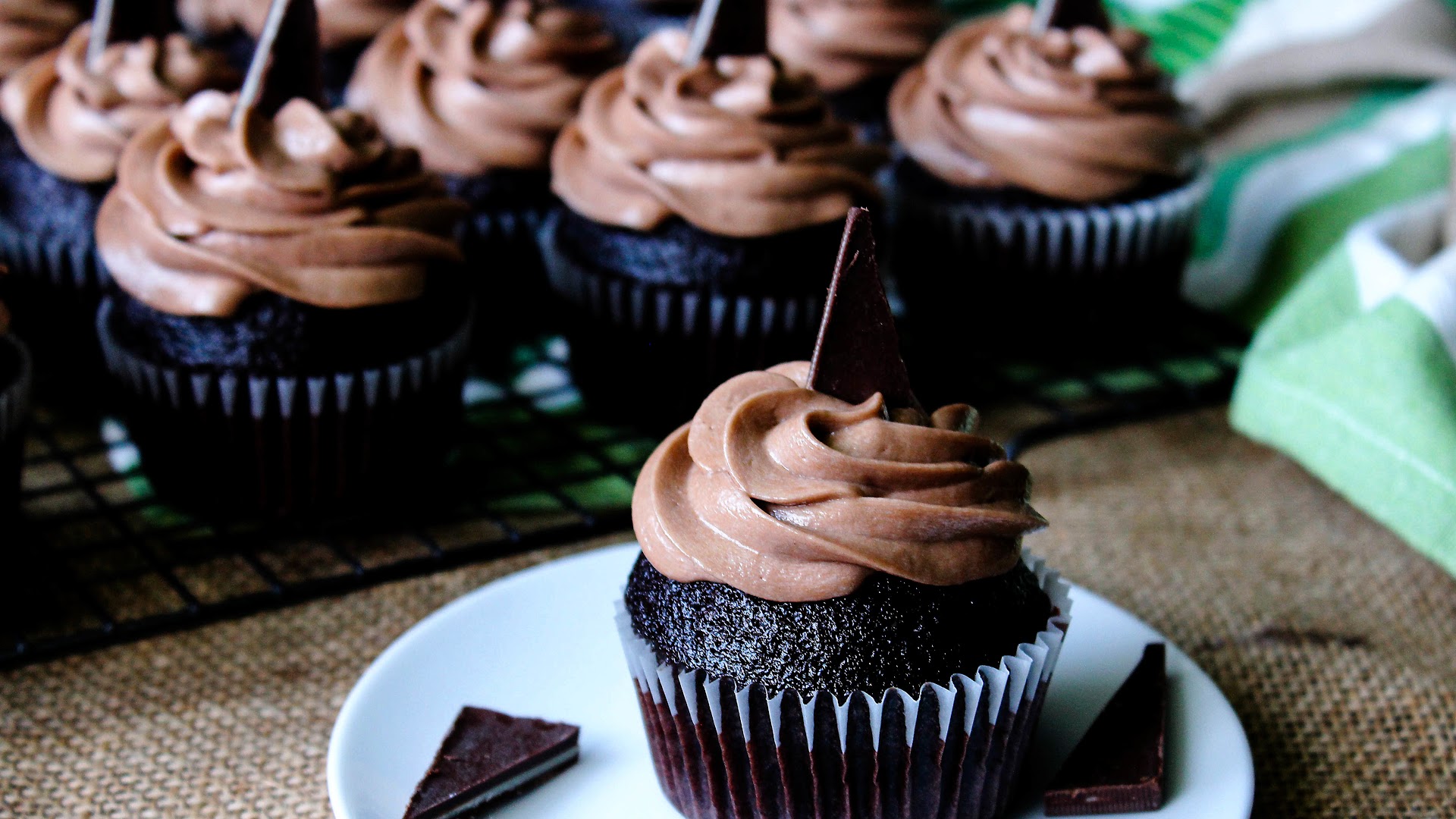 We've seen Guinness cupcakes but typically they have a whiskey-type ...