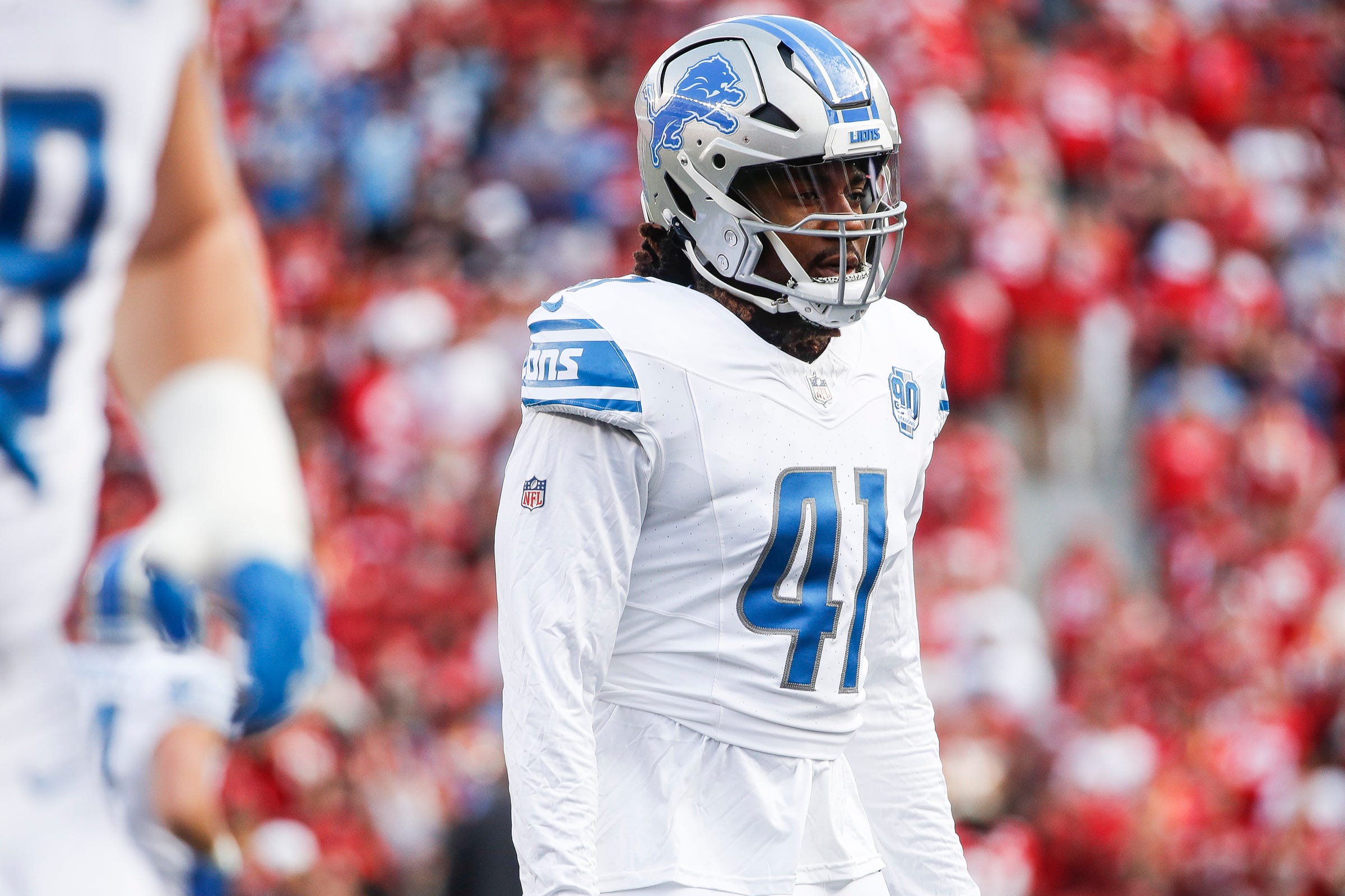 Former Detroit Lions linebacker James Houston signs with Dallas Cowboys