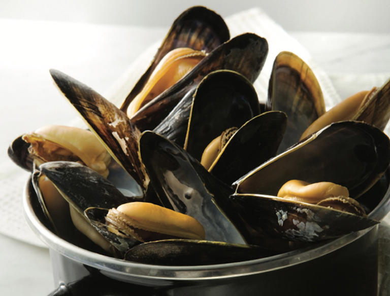 This spicy steamed mussels recipe is shockingly easy to make