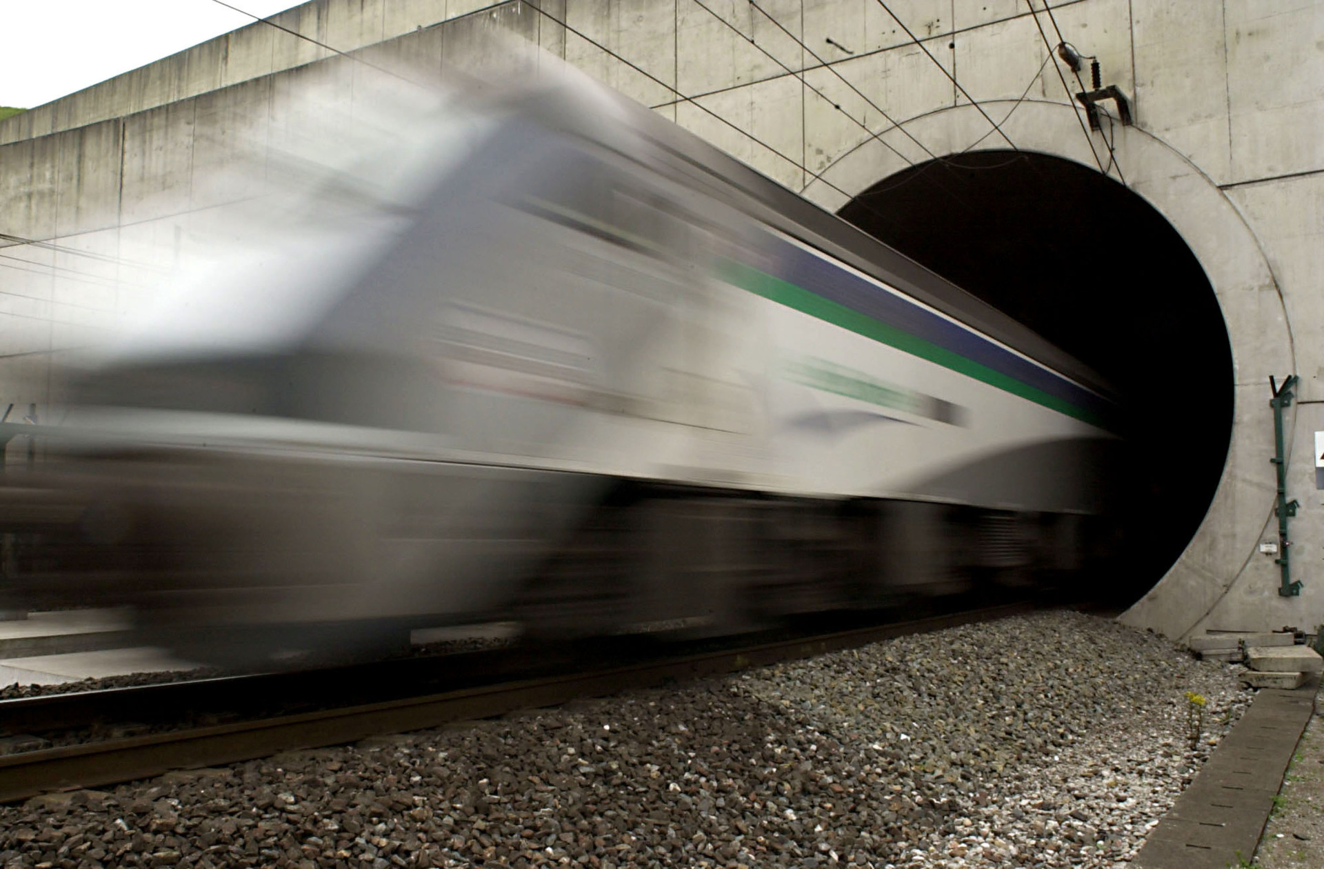 Discover the most amazing tunnels in the world