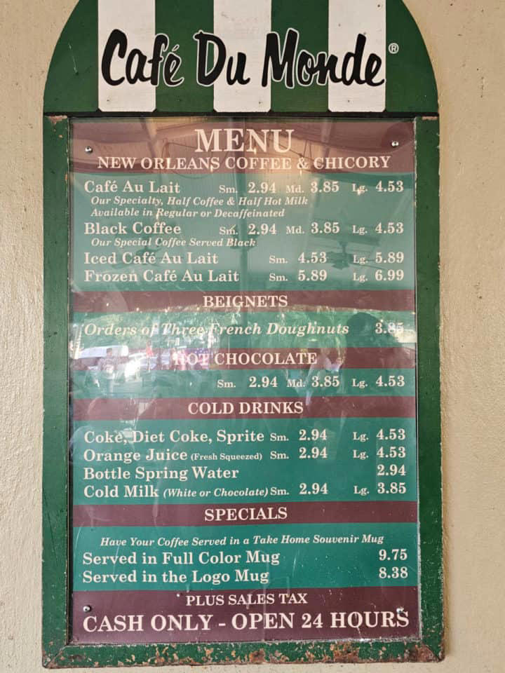 Cafe Du Monde New Orleans French Quarter